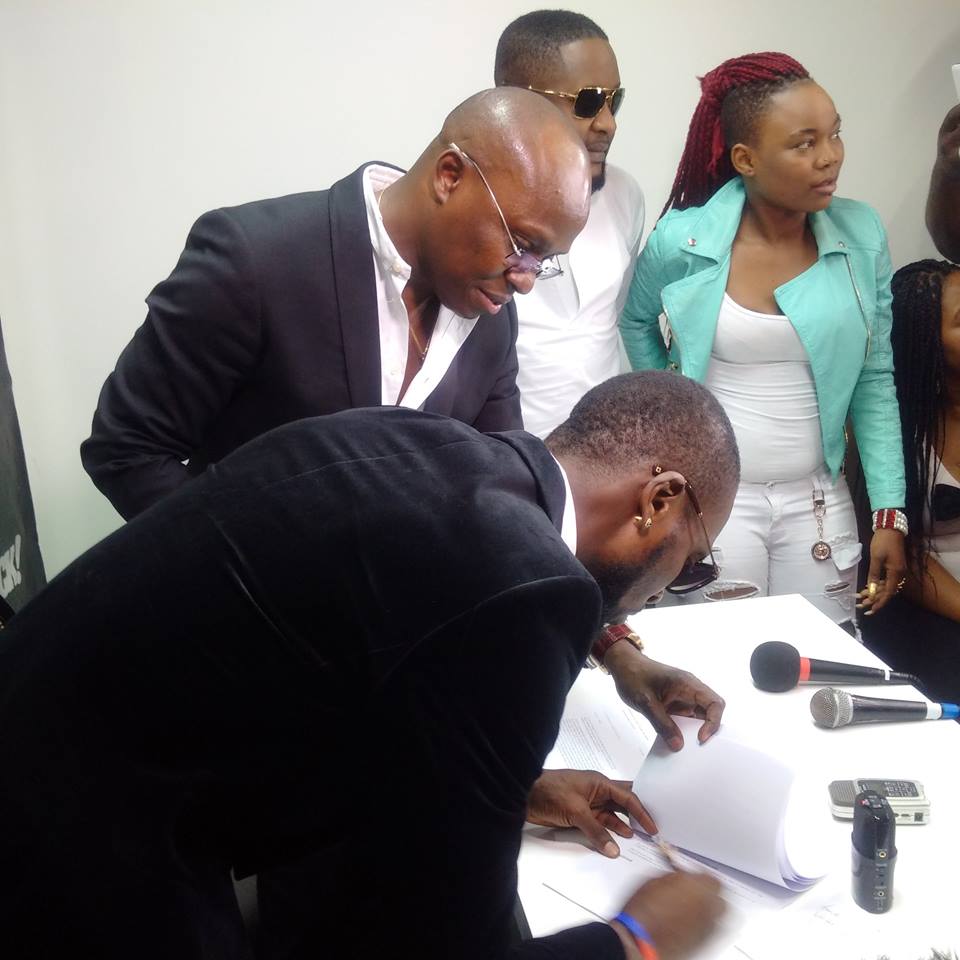 Héritier Watanabe signe avec Obuo Music de David Monsoh | Music In Africa