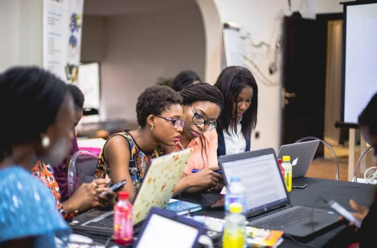 Appel à candidatures : formation en digital pour artistes et ...