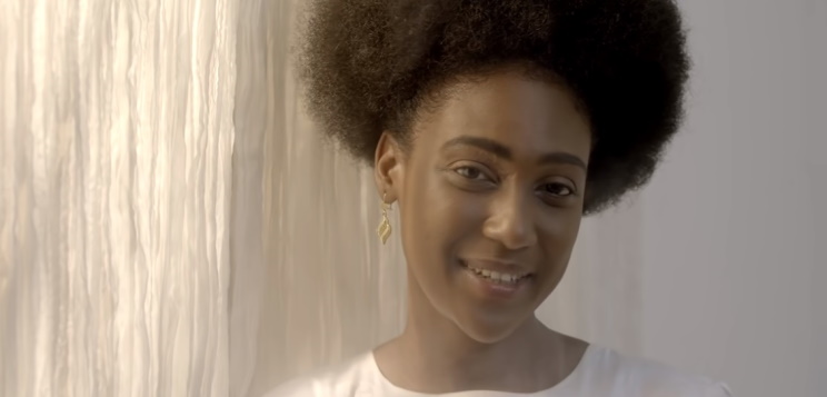 « Cheri coco » - Amira Abed, la parenthèse enchantée | Music In Africa