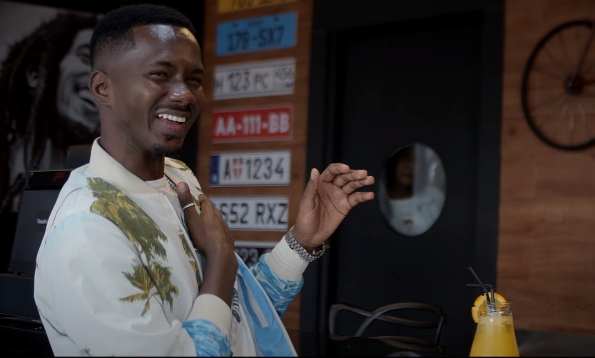 Sénégal : Jeeba, le prince de la chanson de charme revient avec « Guuy ...