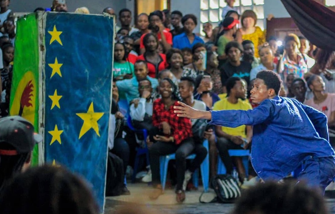 RDC : les danseurs de Kinshasa se rencontrent pour valoriser la rumba ...
