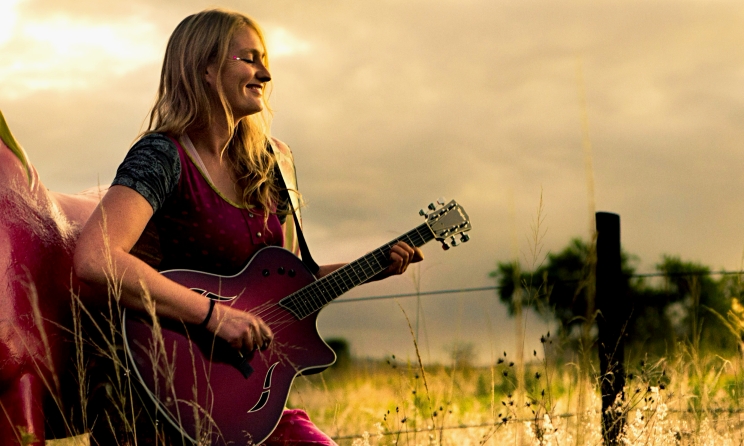 SA’s Tracey Mathews releases debut album Lessons in Letting Go | Music ...