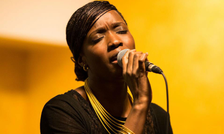 Awa Ly : « Je suis heureuse d’avoir chanté à Saint-Louis » | Music In ...