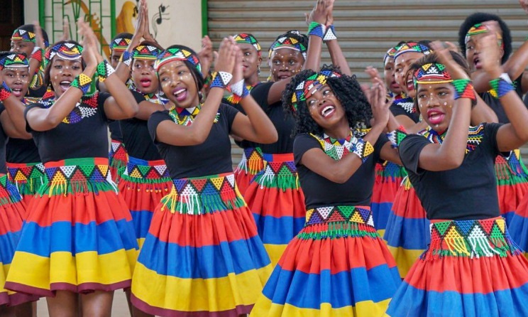 Watch Ndlovu Youth Choir pay tribute to Johnny Clegg | Music In Africa Watch Ndlovu Youth Choir pay tribute to Johnny Clegg | Music In Africa