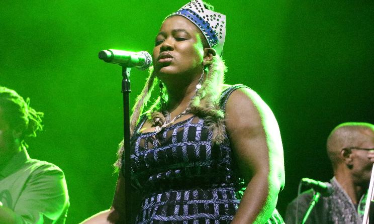 SA: Thandiswa Mazwai to conclude Africa Month with show from ...