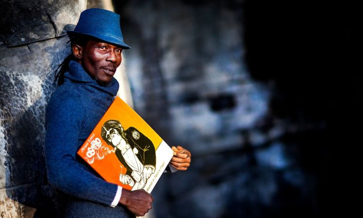 Muyiwa Kunnuji’s intricate notes survey state of world on new ...