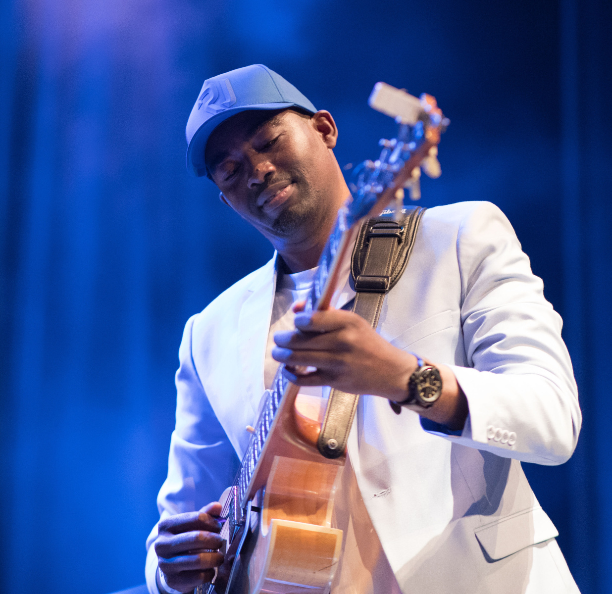 ELCIDES CARLOS | Music In Africa