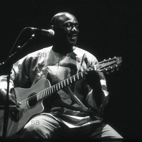 El Hadj N'Diaye | Music In Africa